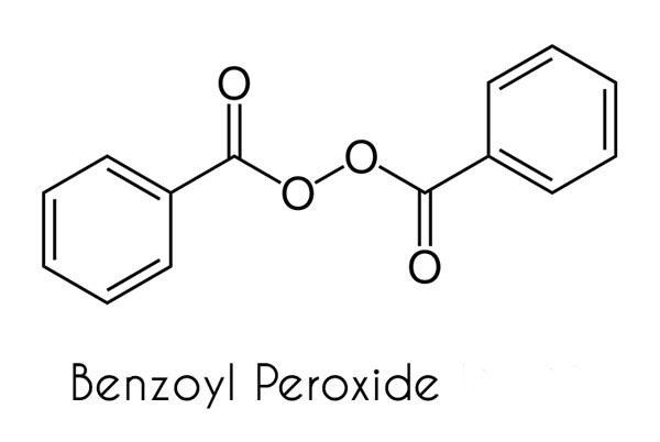 Benzoyl Peroxide là gì? Tác dụng của Benzoyl Peroxide trong điều trị mụn