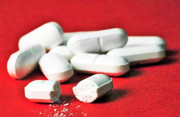 Tylenol là thuốc gì? Công dụng, cách sử dụng hiệu quả và giá bán